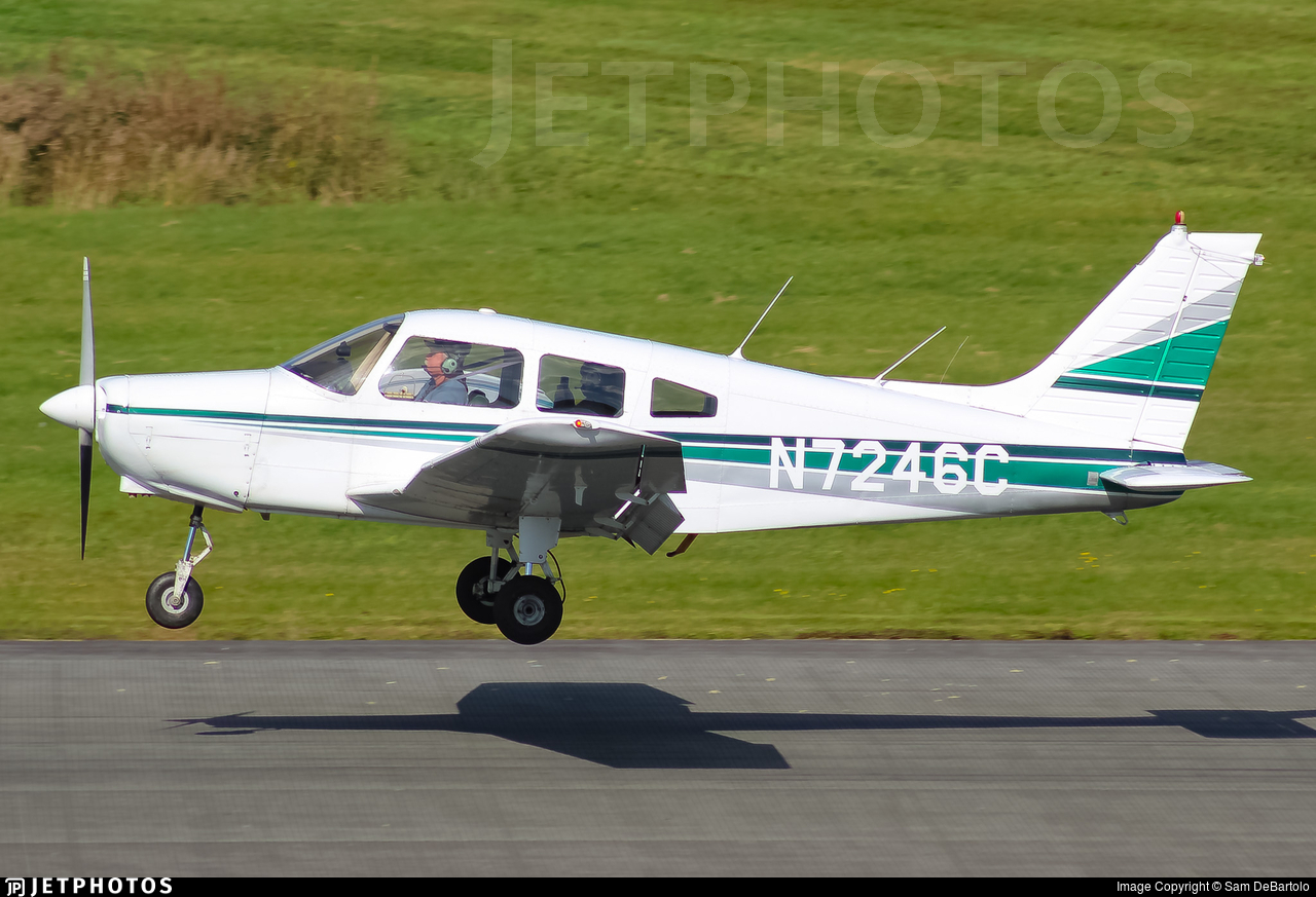 N7246C – Beverly Flight Center